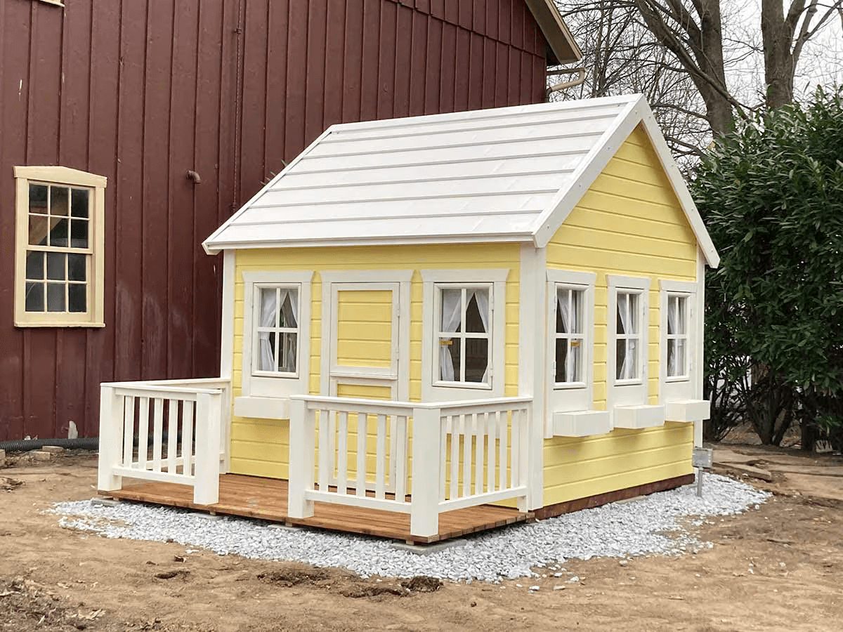 Custom Playhouses | Handcrafted Outdoor Playhouses for Kids